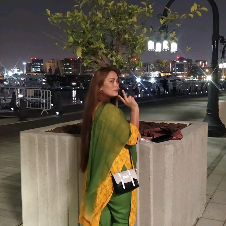 Top 20 Tiktok Influencers in Qatar: Find Qatari TikTokers