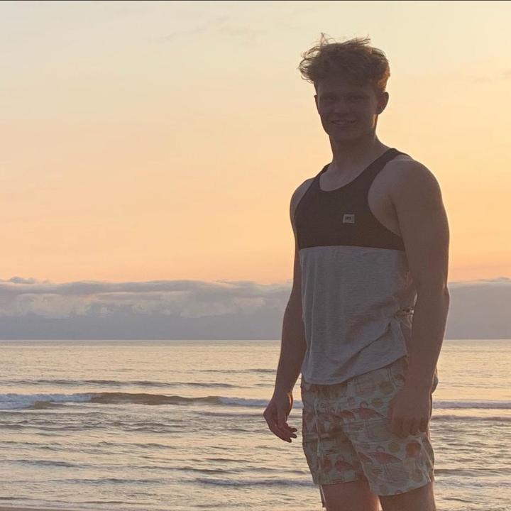 Ethan - @ethanvogtTikTok Аналитика | Профиль, видео, хэштеги | Exolyt