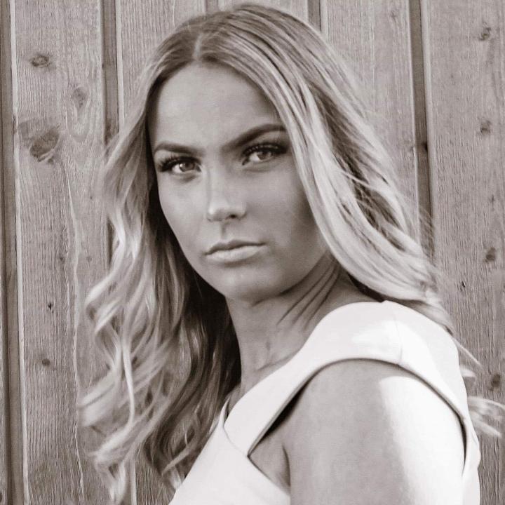 Vilma Jonsson - @vilmajonssonn TikTok Analytics | Profile, videos ...