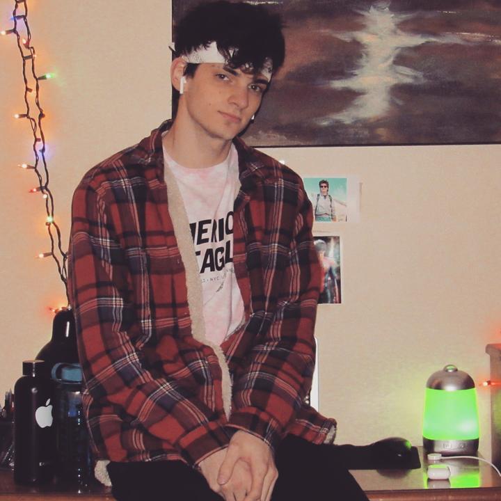 Tyler Baugh - @tylerbaugh1TikTok Аналитика | Профиль, видео, хэштеги ...