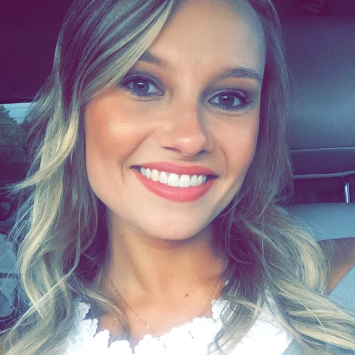 Allie Elmore 🏻 - @_alliefromalabama_TikTok Аналитика | Профиль, видео, хэштеги | Exolyt