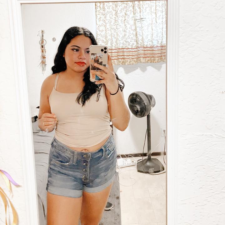 Vanessa💜 - @ bby.vanee TikTok Analitik | Profil, video & tagar | Exolyt