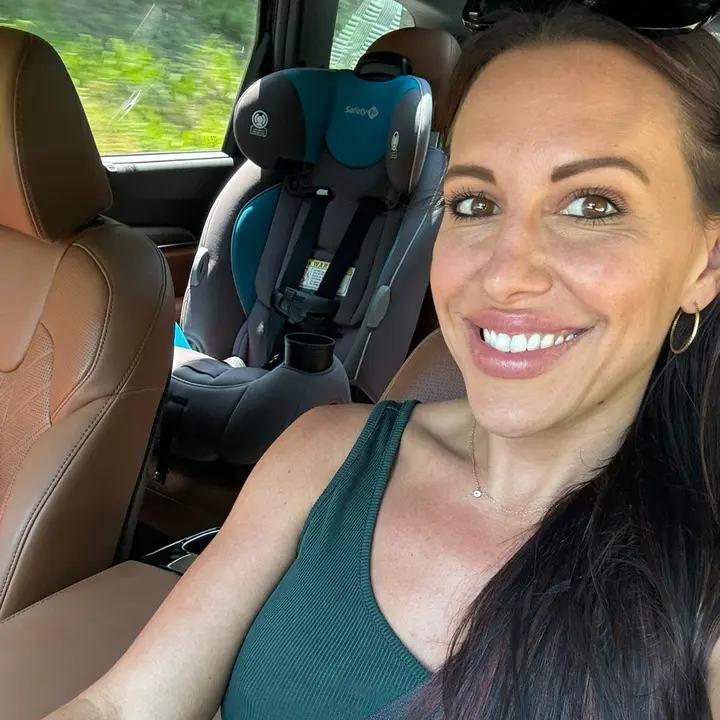 E V A - @wannabfitmom TikTok Analytics | Profile, videos & hashtags ...