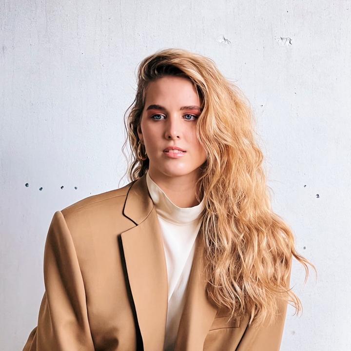 🦄 @allegraworld_official - Allegra- singer - TikTok