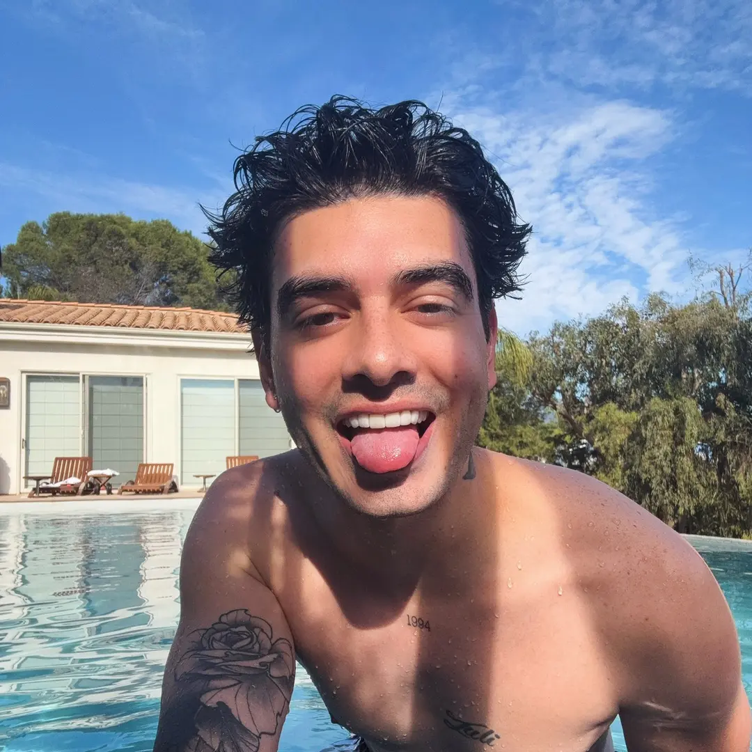 Rafa Calva - @jirafita_oficial TikTok Analytics | Profile, videos ...