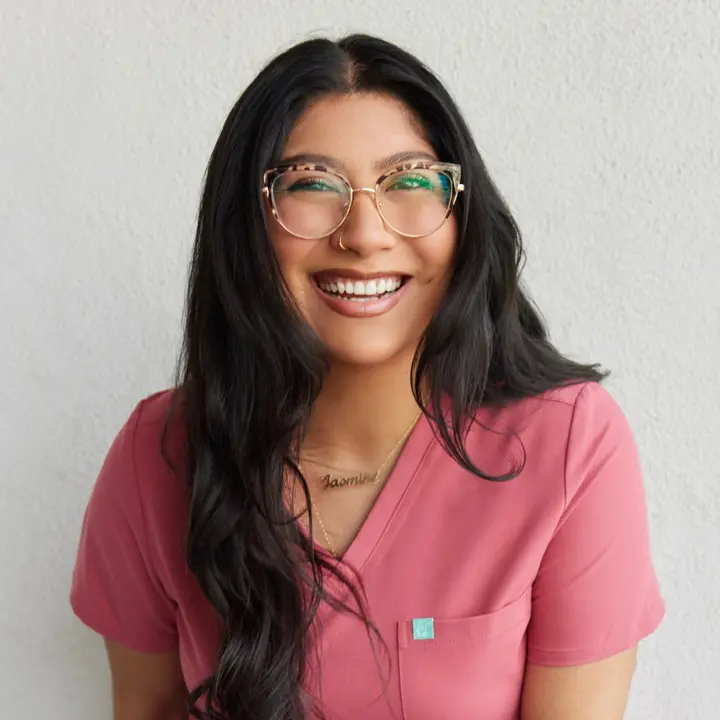 Jasmine, BSN, RN 🩺 - @jasmine.jpg TikTok Analytics | Profile, videos ...