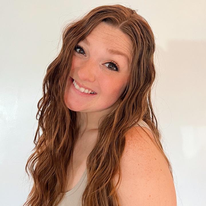 Annabel Lucinda Instagram and TikTok Influencer Media Kit - ViralMango