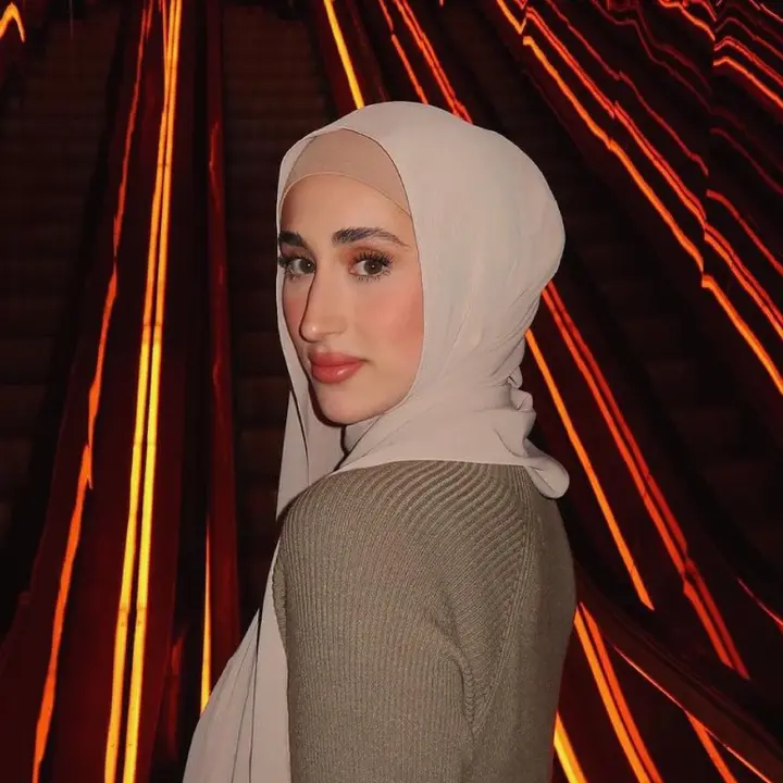 Alia Deeb - @aliadeebbTikTok Аналитика | Профиль, видео, хэштеги | Exolyt