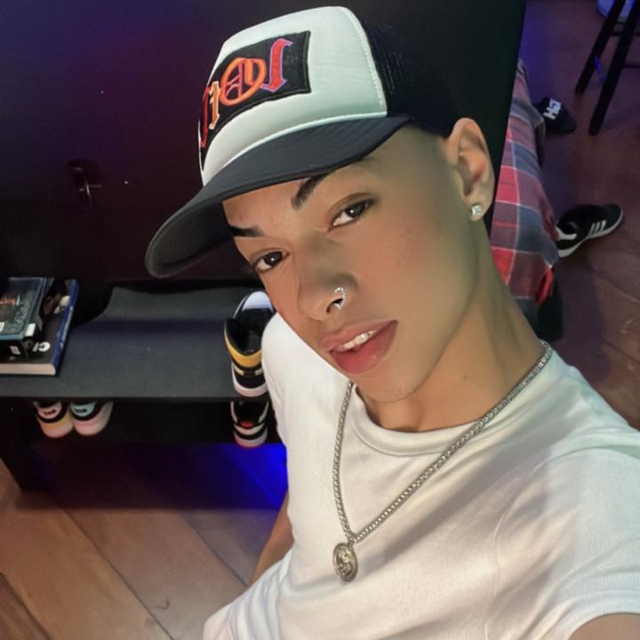 Annabel Lucinda Instagram and TikTok Influencer Media Kit - ViralMango