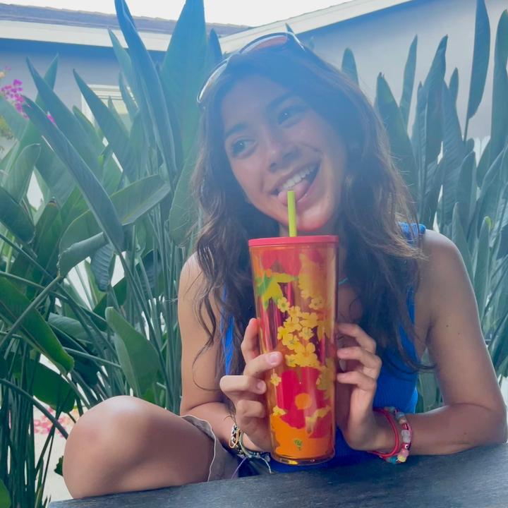 🦄 @scarlye07 - Scarlett Estevez - TikTok